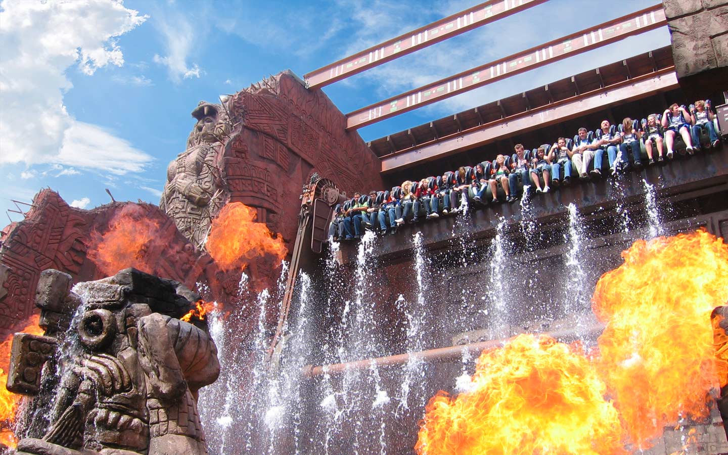 Talocan – Suspended Top Spin - Phantasialand Resort