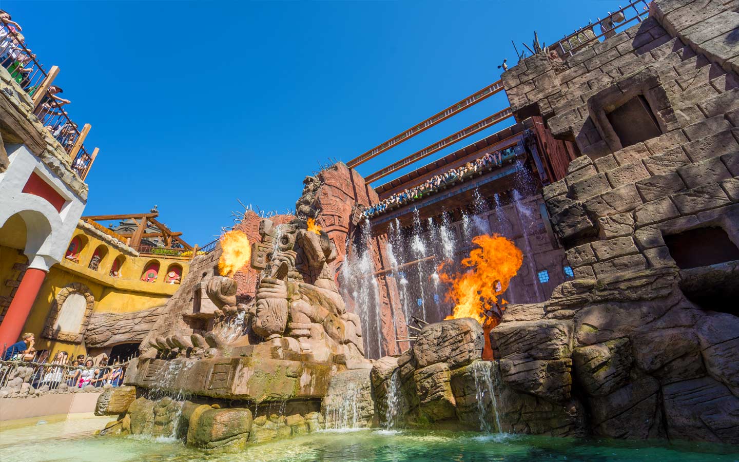 Talocan – Suspended Top Spin - Phantasialand Resort